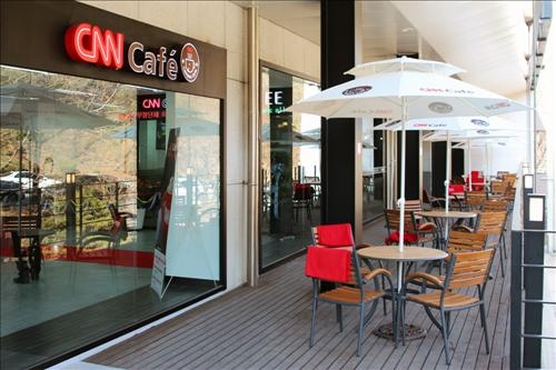 YBM, 'CNN Cafe' 서울대점 개장 | 연합뉴스