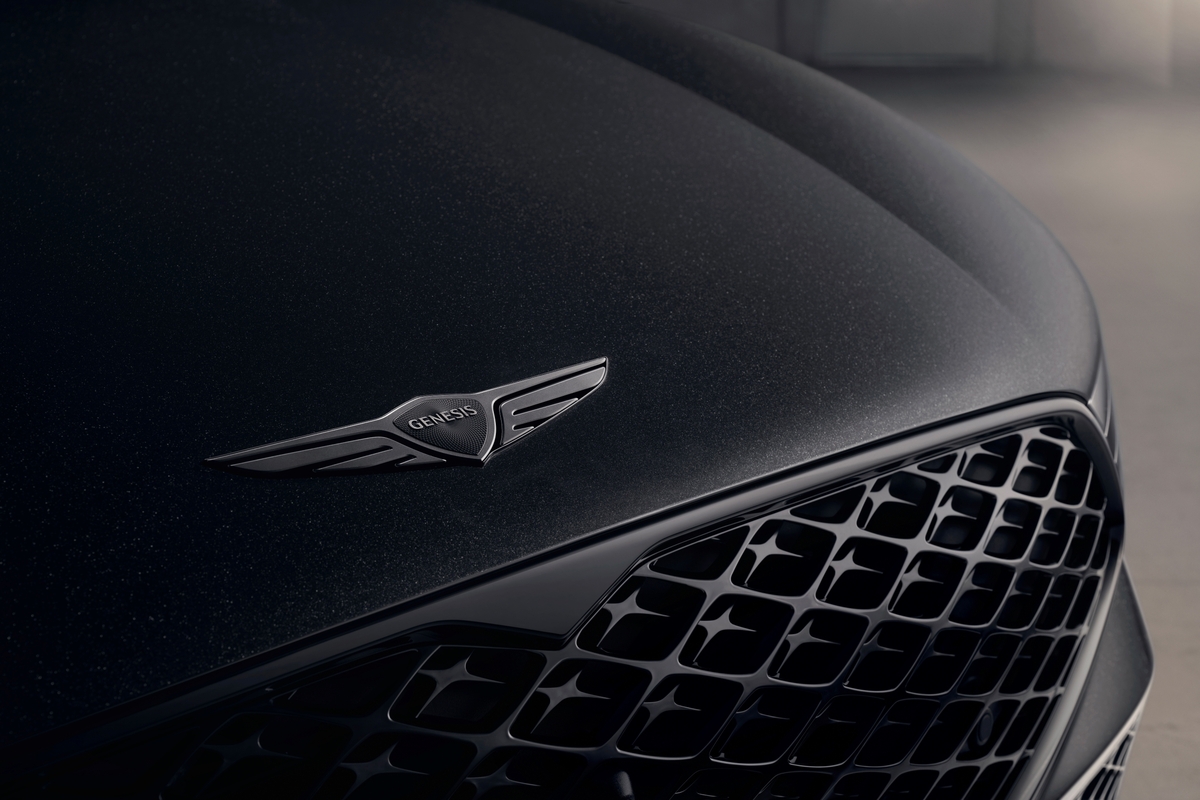 '검은색 입고 우아함 더했다'…제네시스 'G90 블랙' 출시 | 연합뉴스
