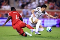 손흥민, MLS 데뷔전서 동점 PK 유도…LAFC 2-2 무승부에 한몫 | 연합뉴스