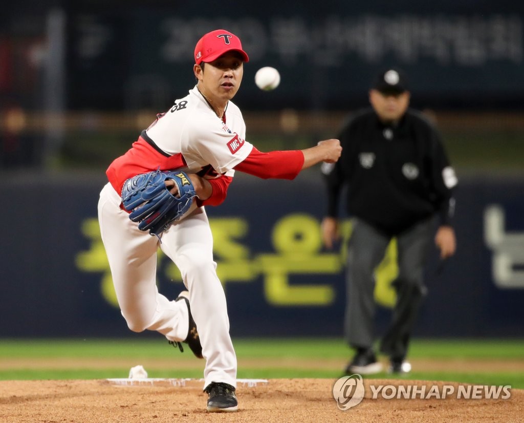 Baseball: Kia Tigers vs. LG Twins | Yonhap News Agency