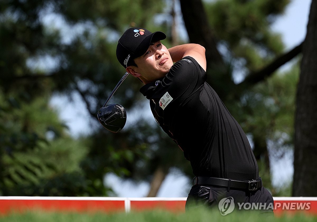 드라이버 티샷하는 이재경 | 연합뉴스