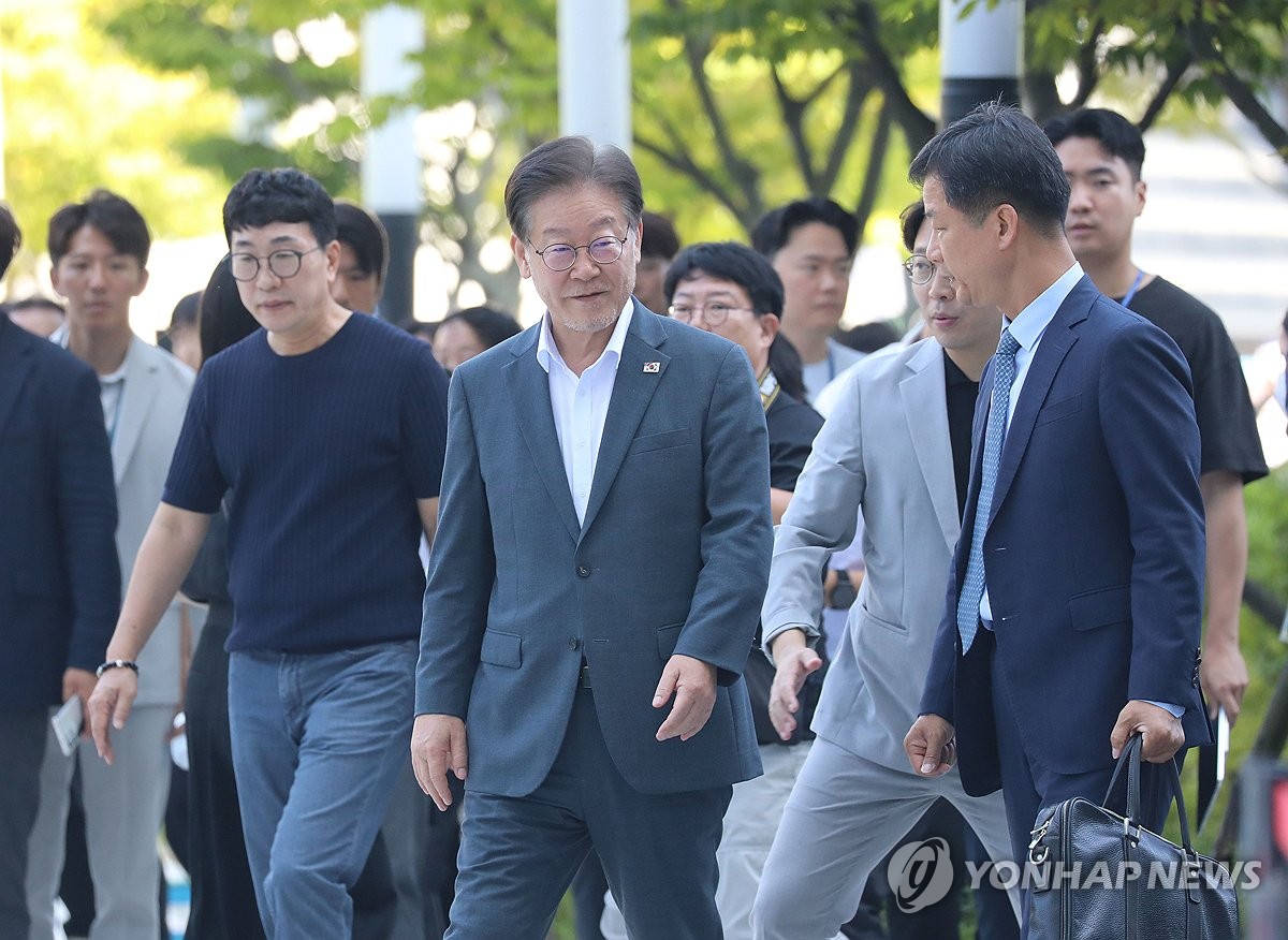 단식 10일차 수원지검 출석한 이재명 대표 연합뉴스