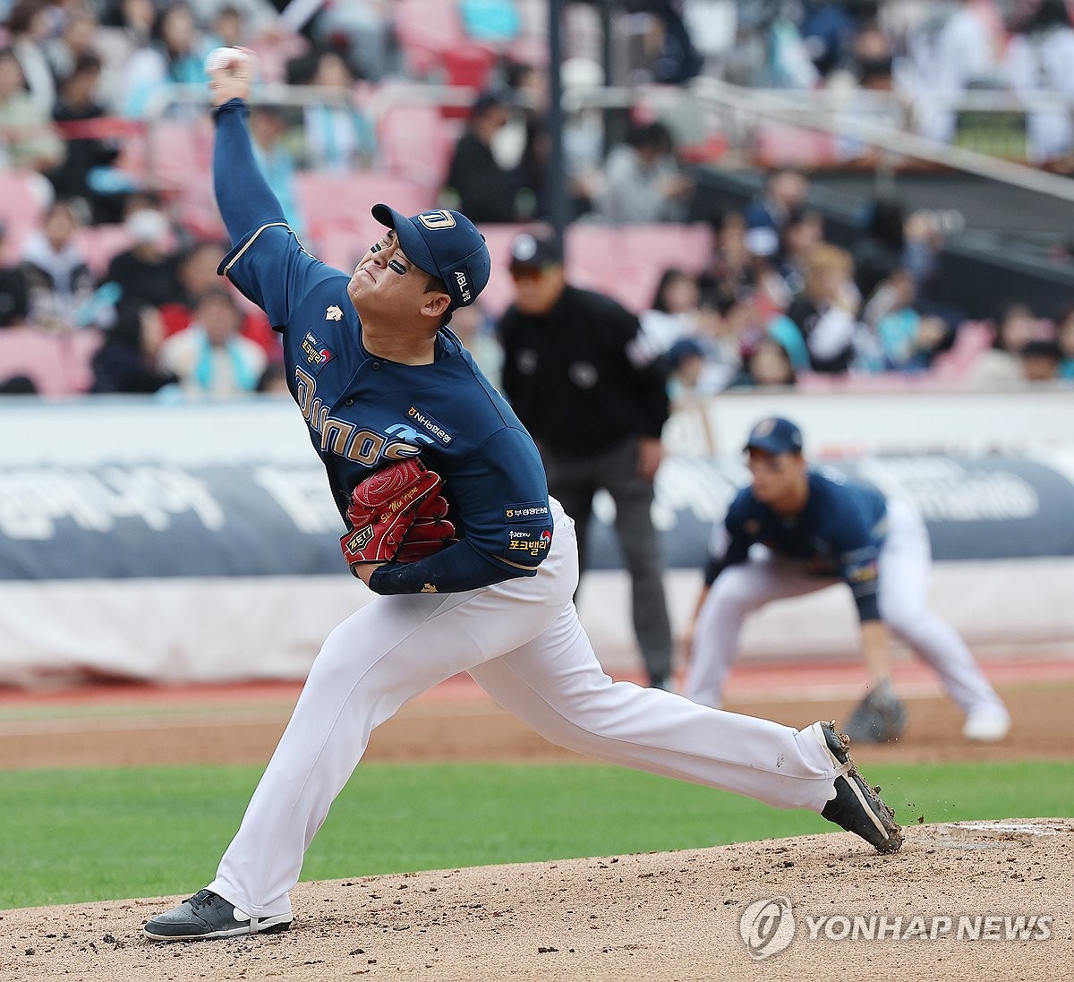 KBO postseason: KT Wiz vs. NC Dinos | Yonhap News Agency