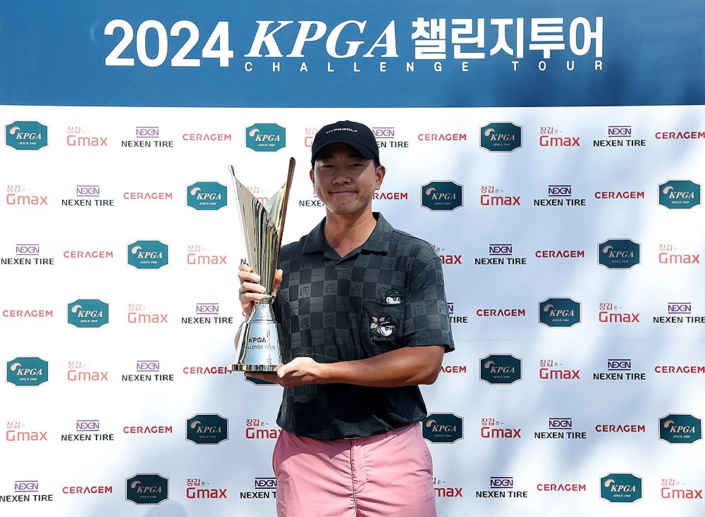 전재한, KPGA 챌린지투어 6회 대회서 프로 데뷔 첫 우승 | 연합뉴스