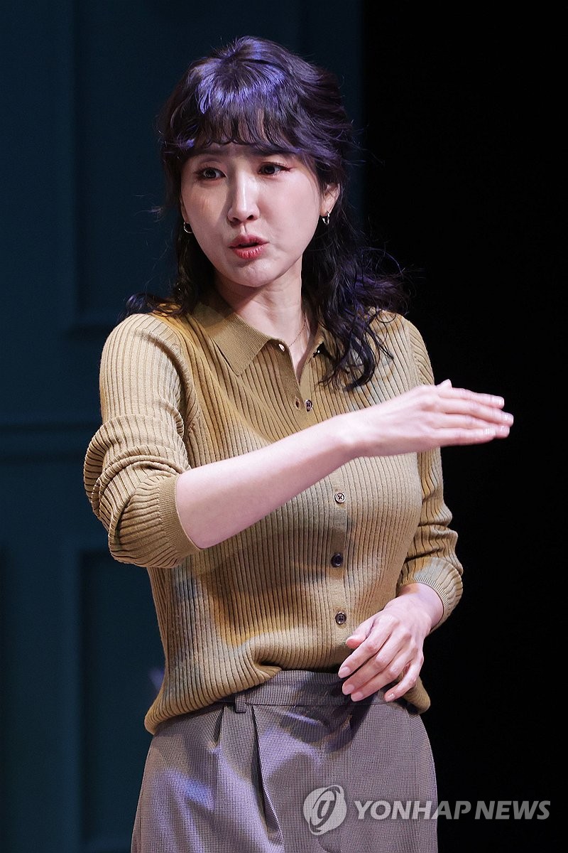 S. Korean actress Shin Dong-mi | Yonhap News Agency